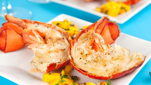 Homard tiède aux truffes et tomates séchées | Intermarché