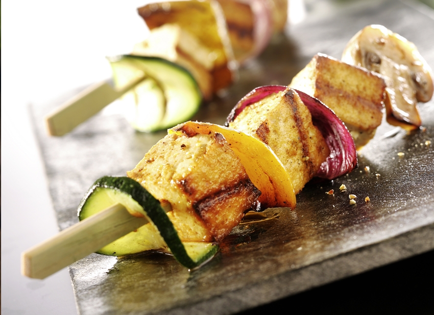 Brochettes de tofu aux légumes | Intermarché